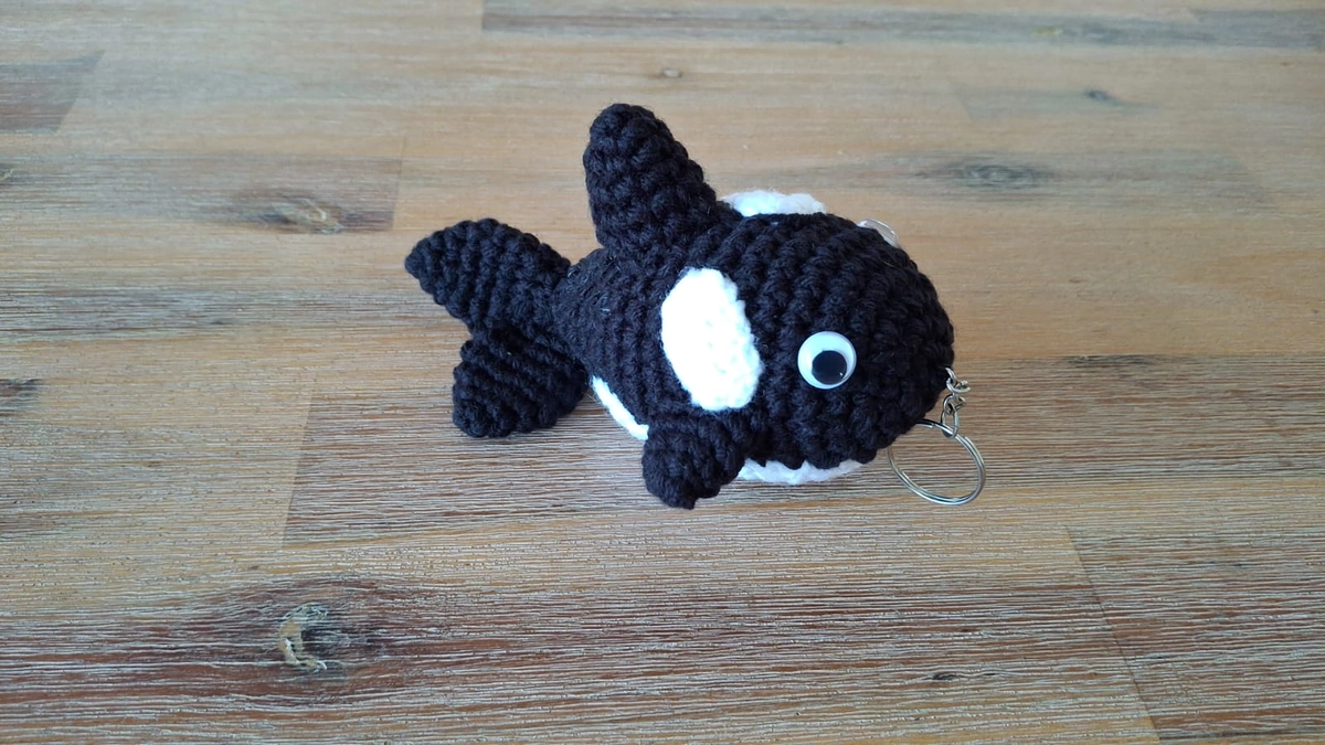 Orca Whale Keychain | CURLY CREATIONS | After The Market